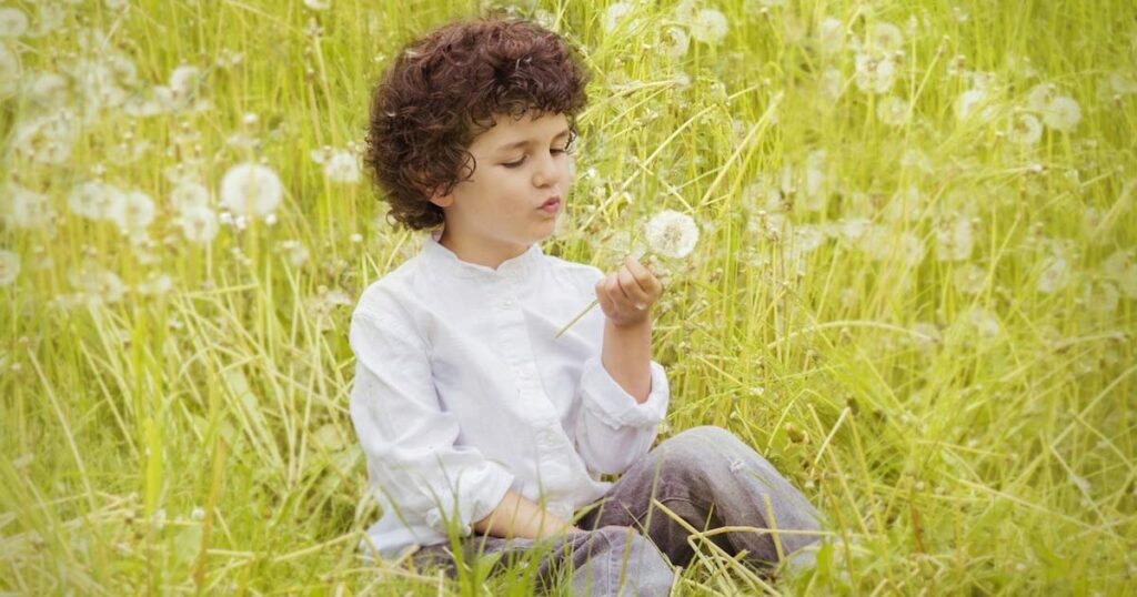 How To Raise A Child? 5 Step Guide - Mind Family