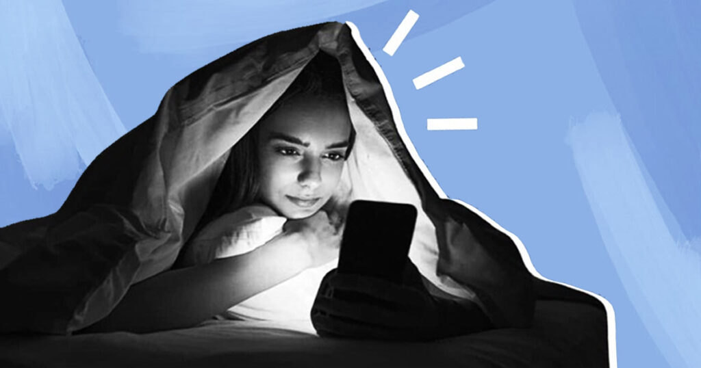 How To Manage Screen Time For Teens: 10 Helpful Tips!